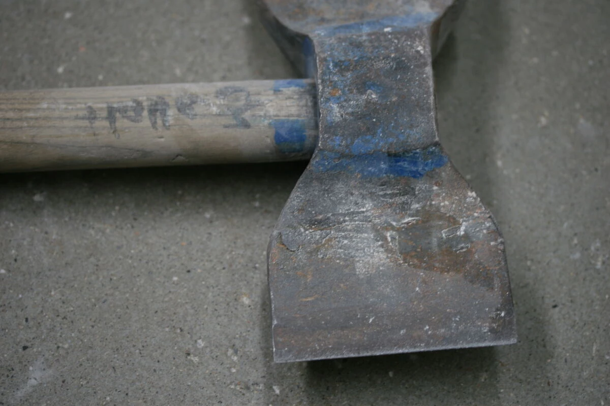 Significado de «escoda»