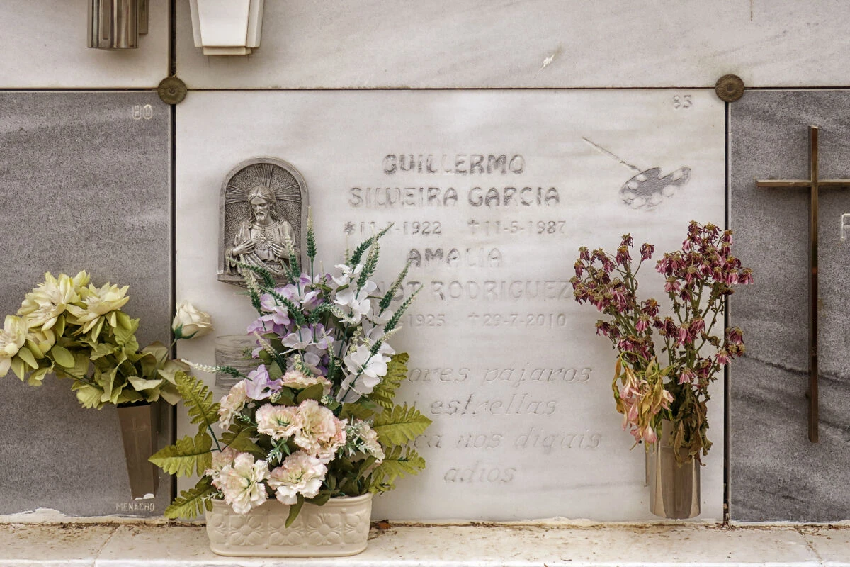 Significado de «epitafio»